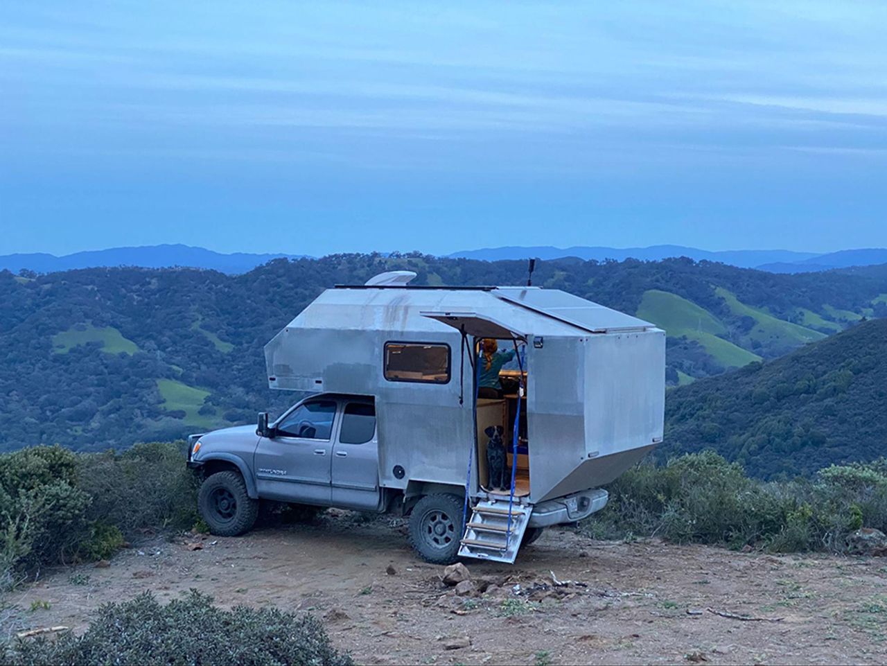 Designing and Building a Custom Aluminum Truck Camper Using Onshape